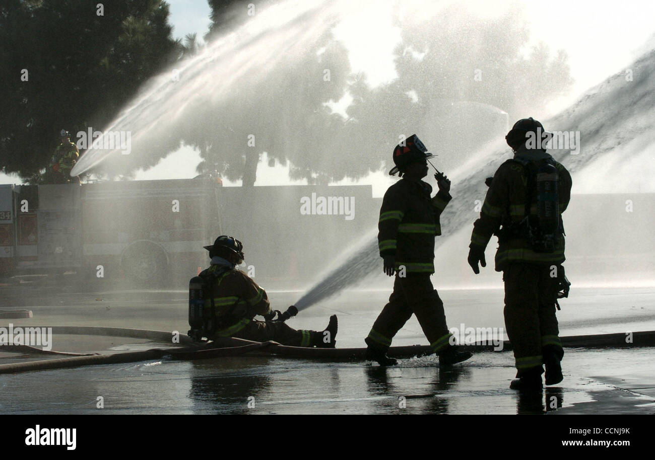9:35 AM Firefighters from the San Ramon Fire Department do a training ...