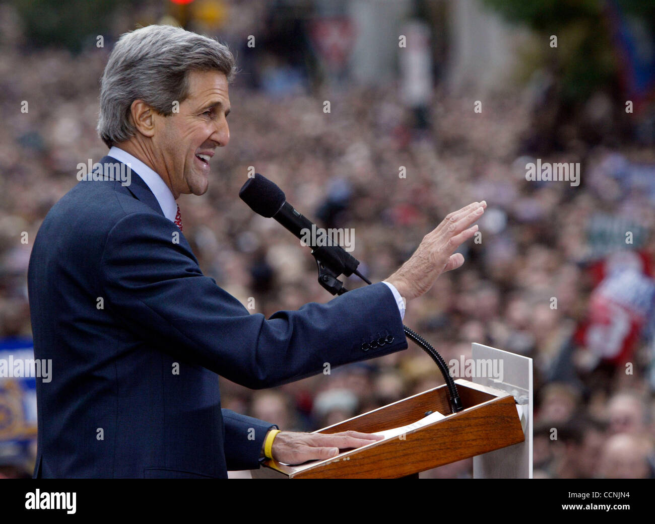 Oct 25, 2004; Philadelphia, PA, USA; Democratic presidential nominee ...