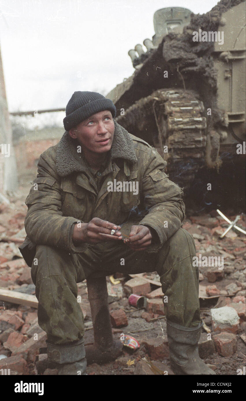 Russian army soldier in chechnya Stock Photo - Alamy