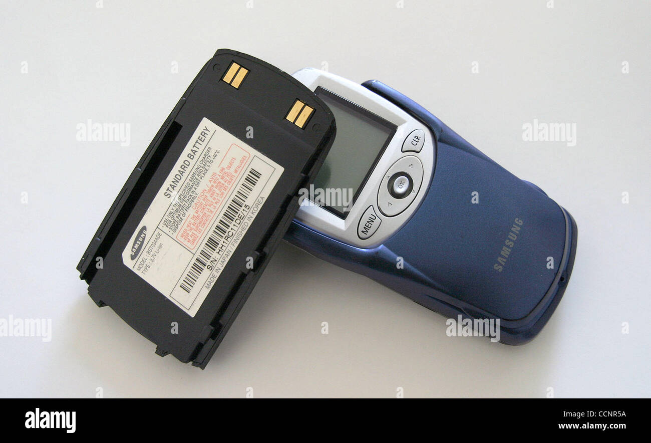 Exploding cell hi-res stock photography and images - Alamy