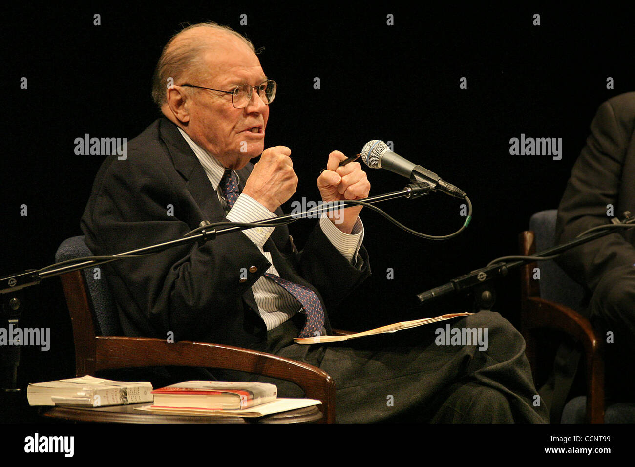 Robert mcnamara vietnam hi-res stock photography and images - Alamy