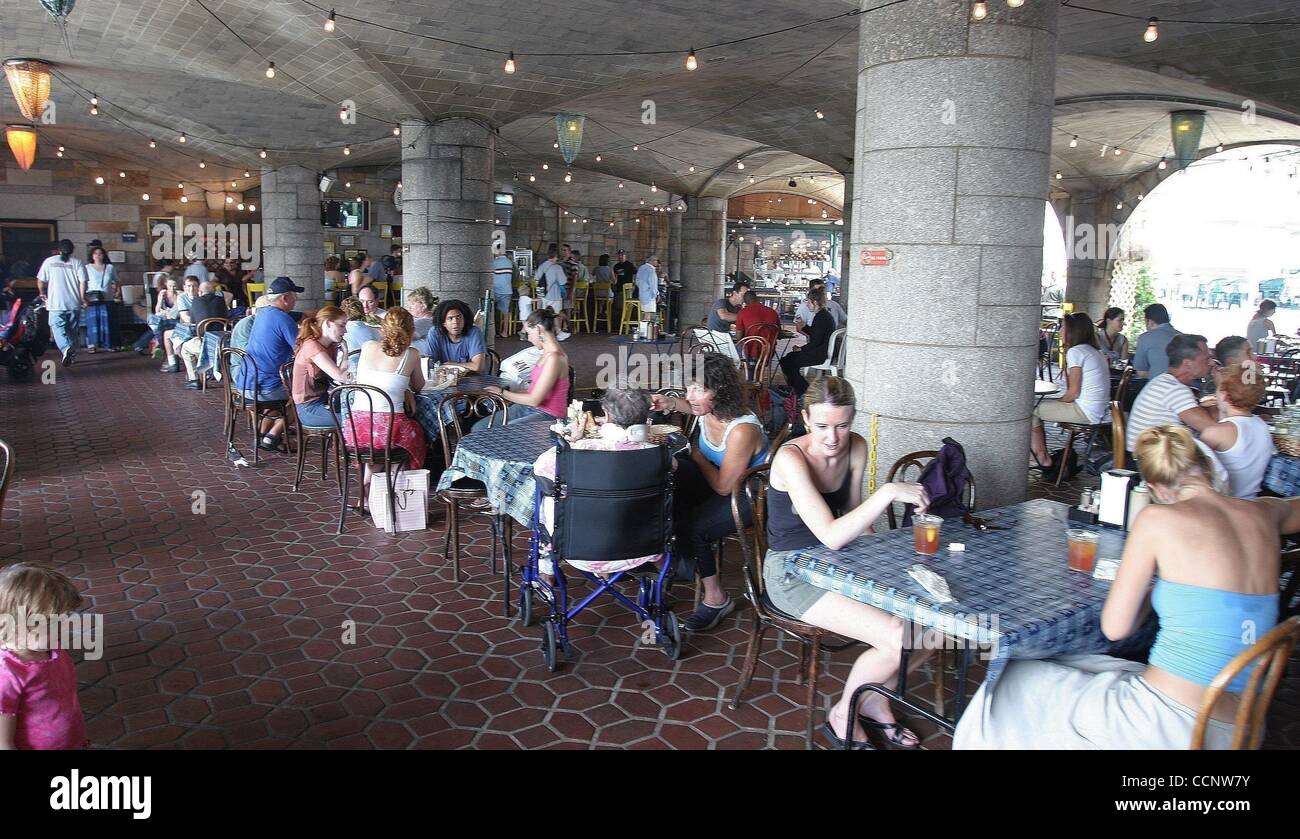 Jul 31, 2004 - New York, New York, USA - The 79th Street Boat Basin ...