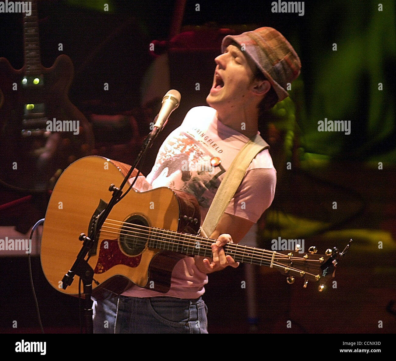 Mar 24, 2003; Anahiem, CA, USA; Acoustic musician JASON MRAZ performs ...