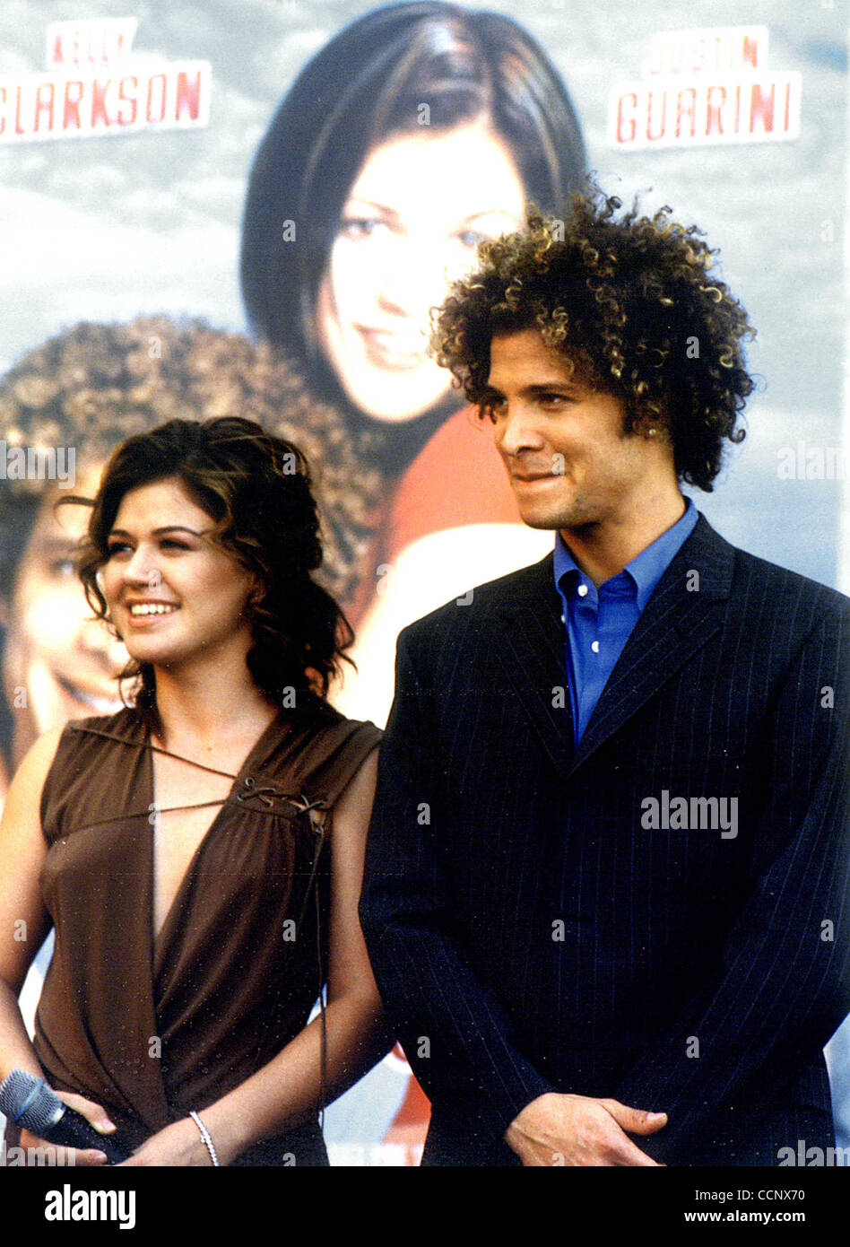 Kelly clarkson justin guarini from hi-res stock photography and images ...