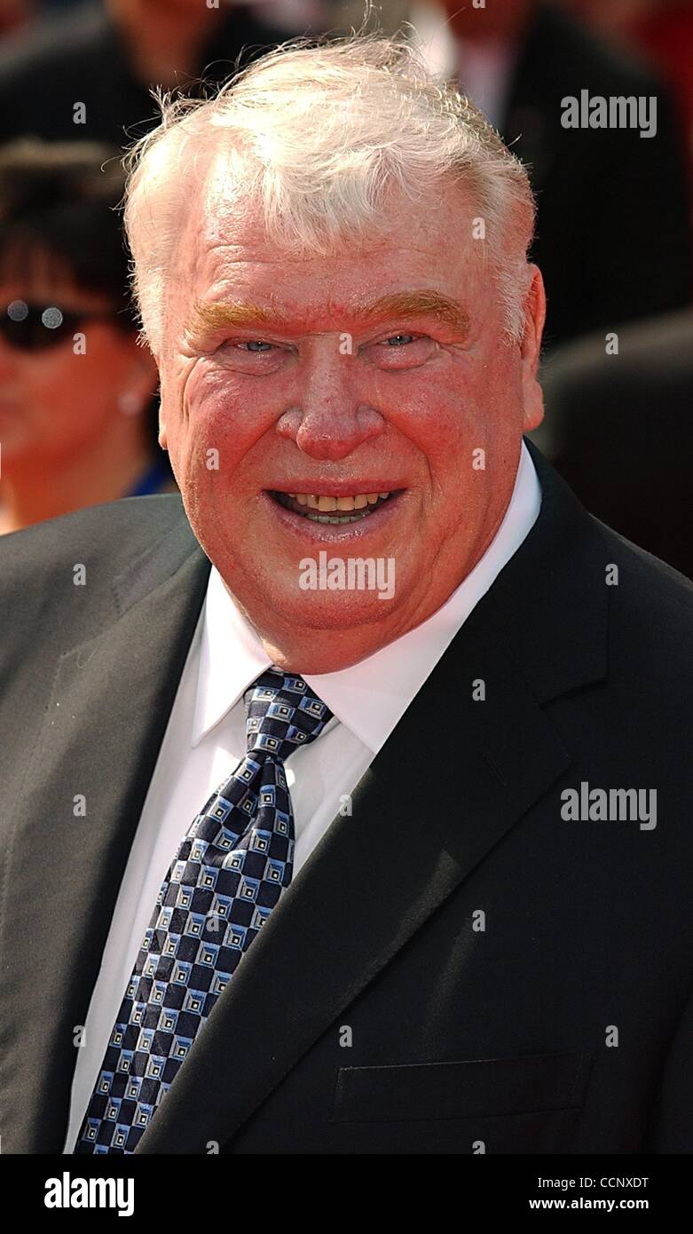 John madden announcer hi-res stock photography and images - Alamy