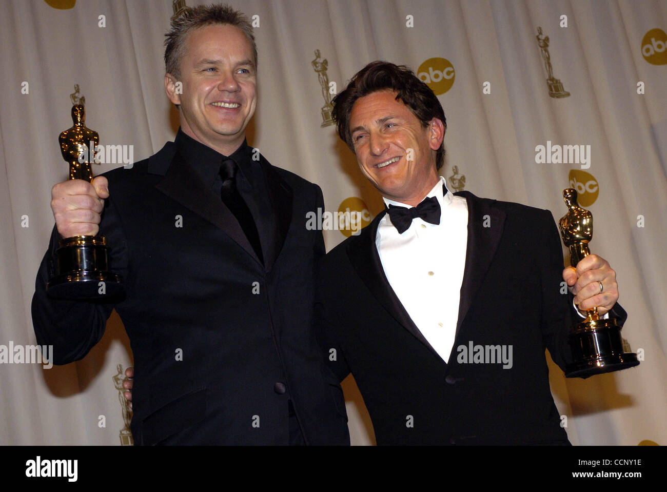 2004 usa sean penn hi-res stock photography and images - Alamy