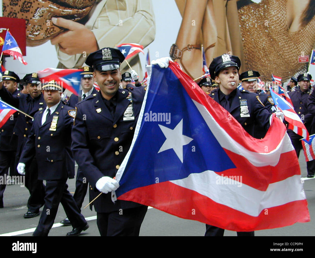 June 6, 2003 - New York, New York, U.S. - K31060BC SD0608.PUERTO RICAN ...