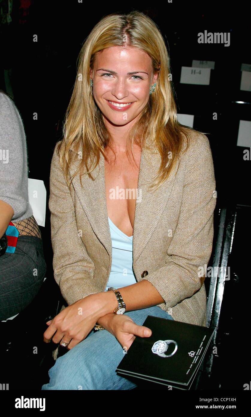 Oct. 30, 2003 - Hollywood, California, U.S. - I8118CHW .HOUSE OF FIELD ...