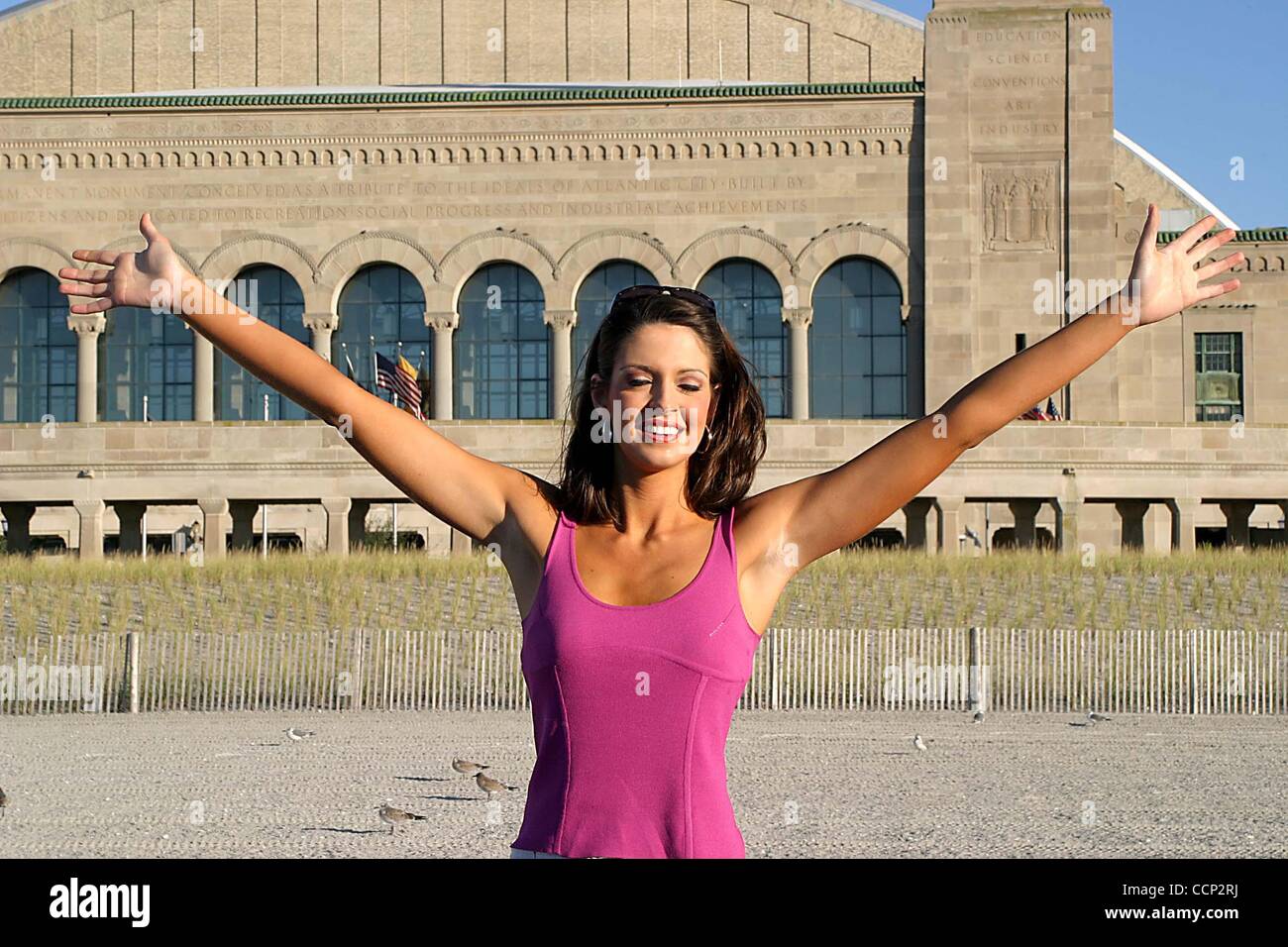 Sept. 19, 2004 - New York, New York, U.S. - K39531BC.WINNER OF THE MISS ...