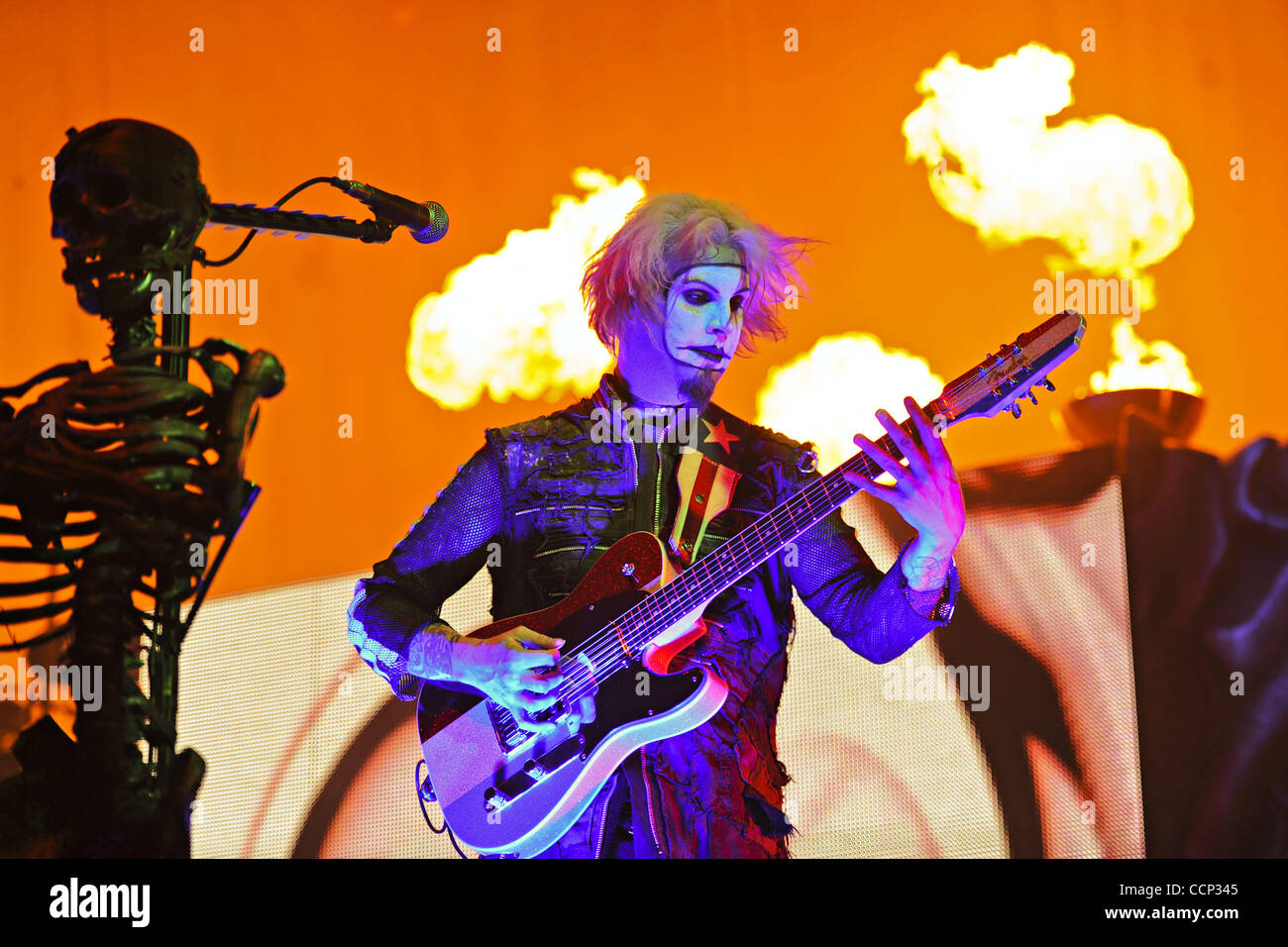 Oct. 20, 2010 - Nashville, Tennessee, U.S - JOHN LOWERY (aka. JOHN 5 ...