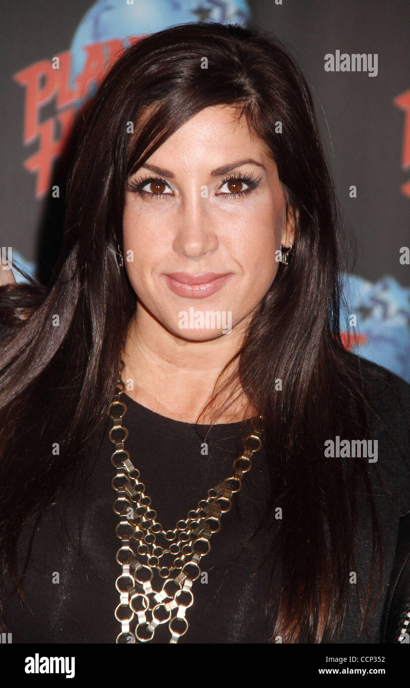 Jacqueline Manzo's Instagram, Twitter & Facebook on IDCrawl