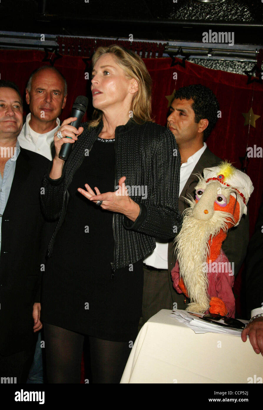 Sharon stone _10_ jpg hi-res stock photography and images - Alamy