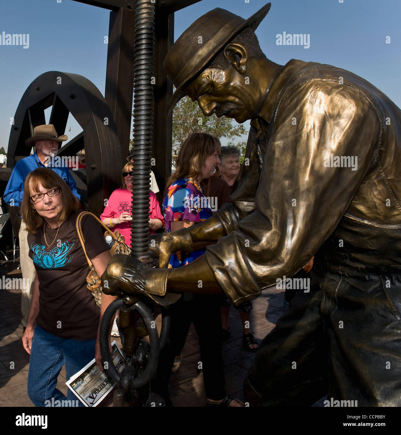 Oct.15, 2010 - Taft, California, USA - 'Oildorado,' a multi-week ...