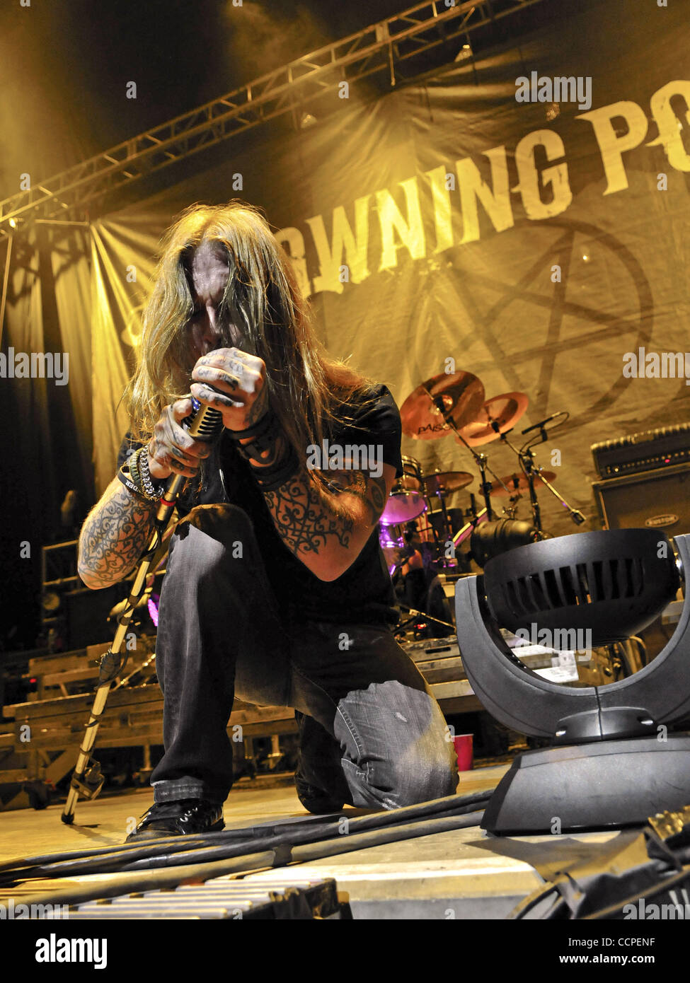 Oct. 17, 2010 - Cincinnati, Ohio, U.S - Vocalist RYAN MCCOMBS of ...