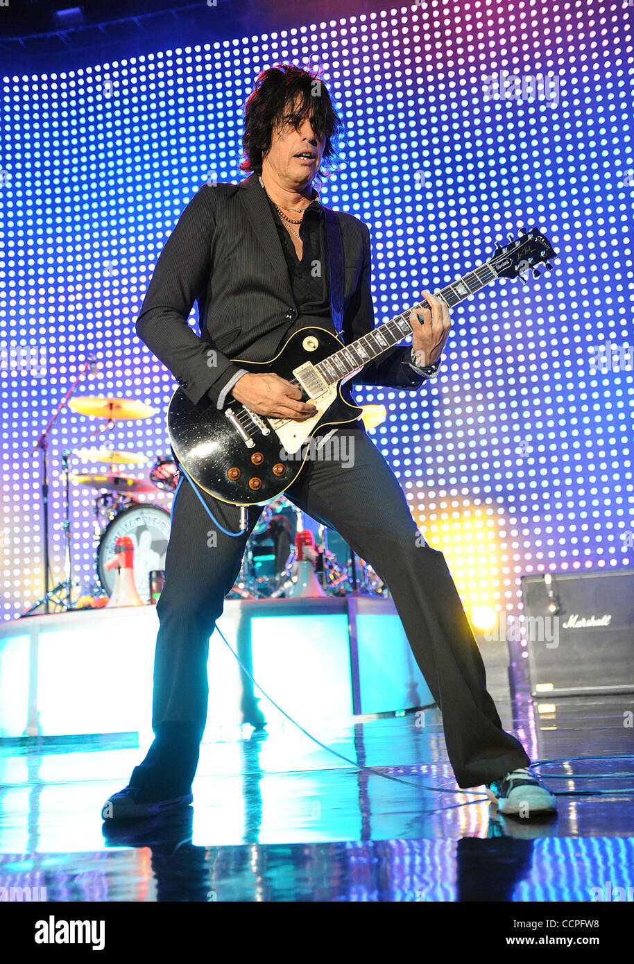 Oct 19, 2010 - Raleigh, North Carolina; USA - Gutarist DEAN DELEO of ...