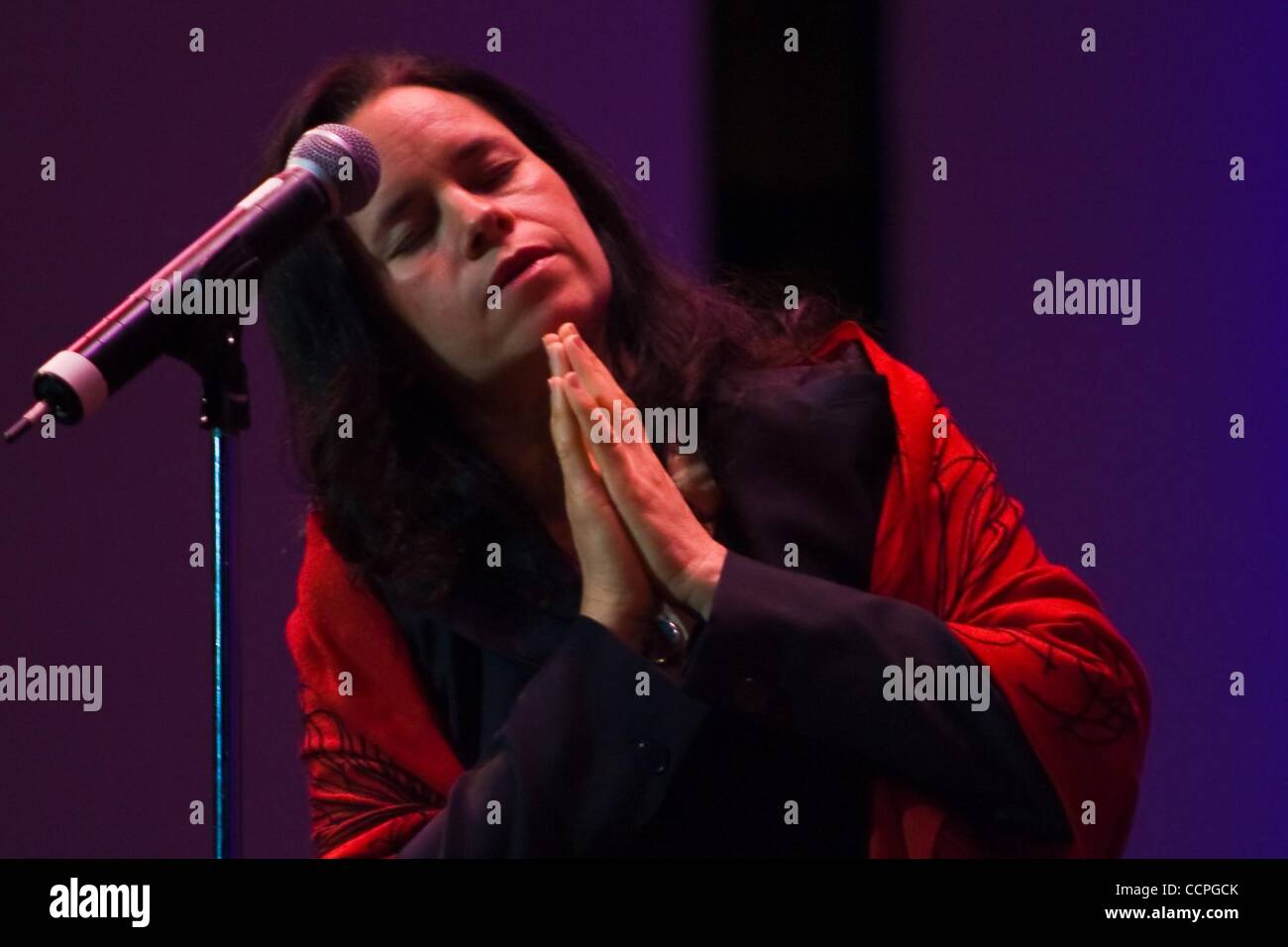 Natalie merchant singer hi-res stock photography and images - Alamy