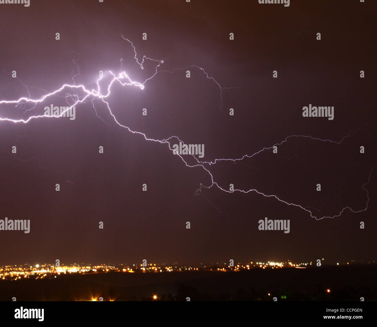 Thunder lightning strikes across hi-res stock photography and images ...