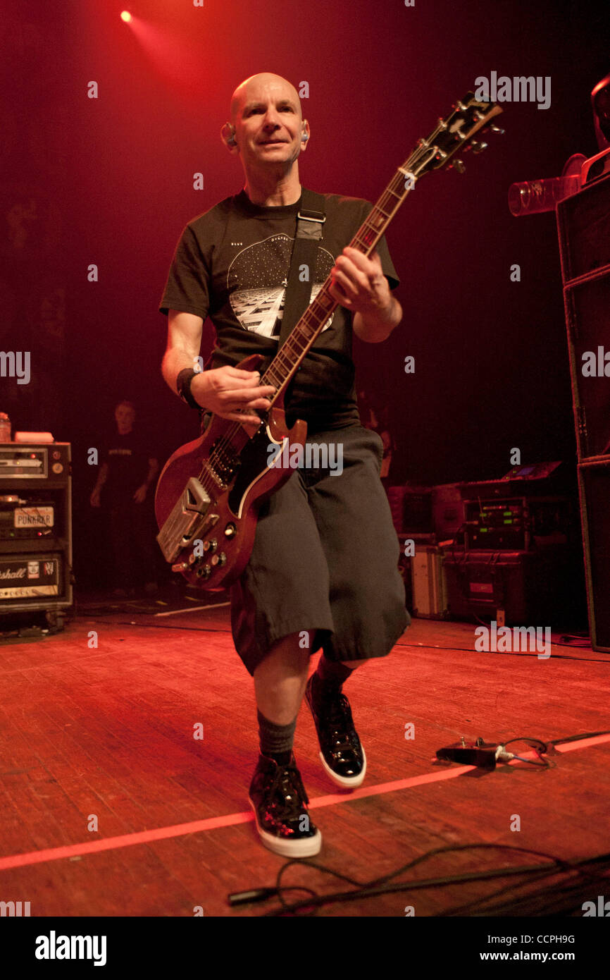 Bad religion guitarist hi-res stock photography and images - Alamy