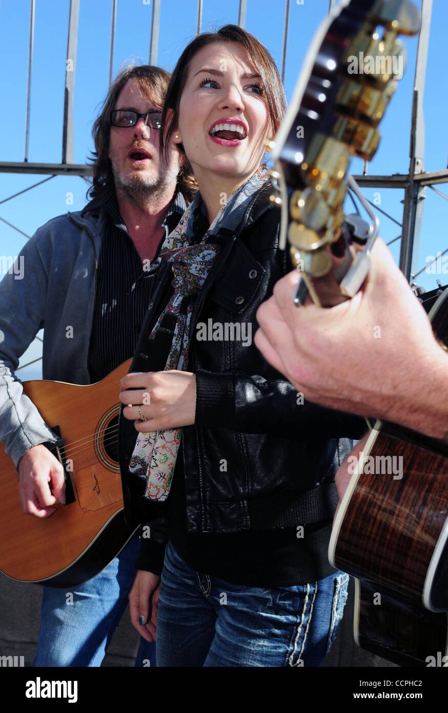 Oct. 8, 2010 - Manhattan, New York, U.S. - Country music singer ...