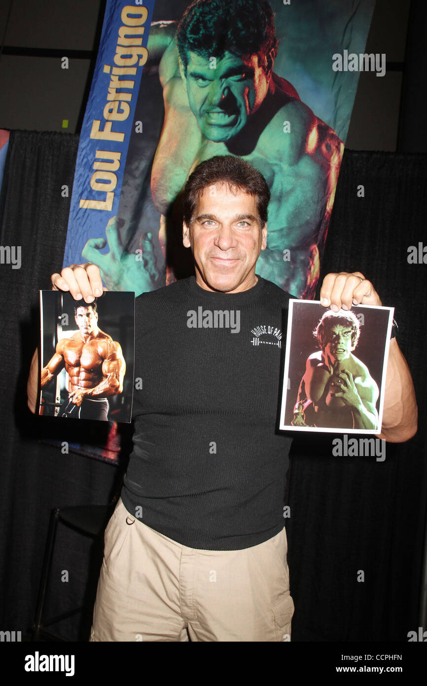 Oct. 8, 2010 - New York, New York, U.S. - Actor LOU FERRIGNO attends ...