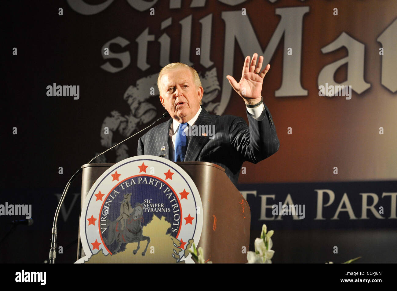 Lou dobbs hi-res stock photography and images - Alamy