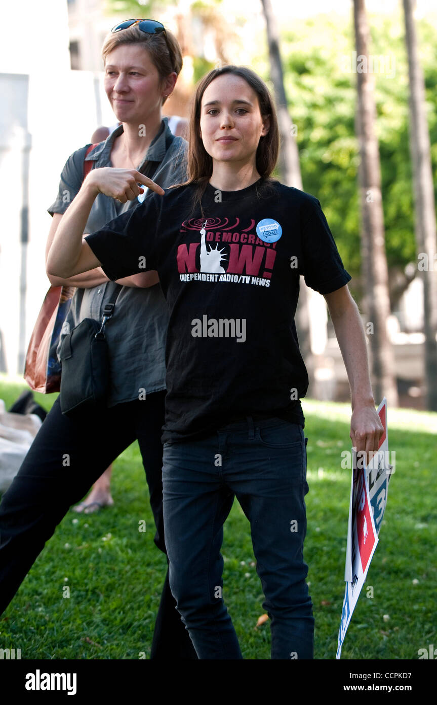Oct. 10, 2010 - Los Angeles, CA, USA - ELLEN PAGE at CREDO's Hell No on ...