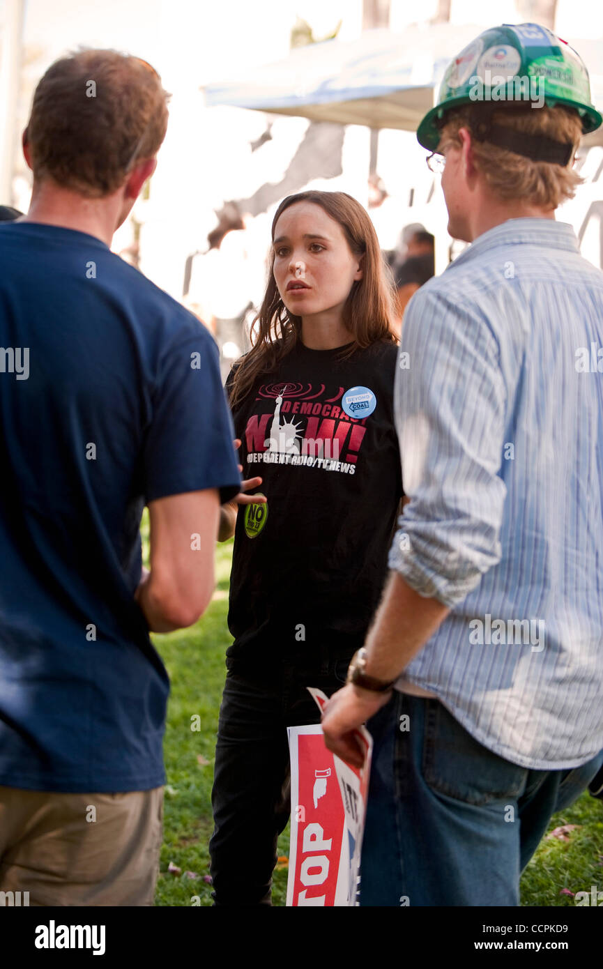 Oct. 10, 2010 - Los Angeles, CA, USA - ELLEN PAGE at CREDO's Hell No on ...