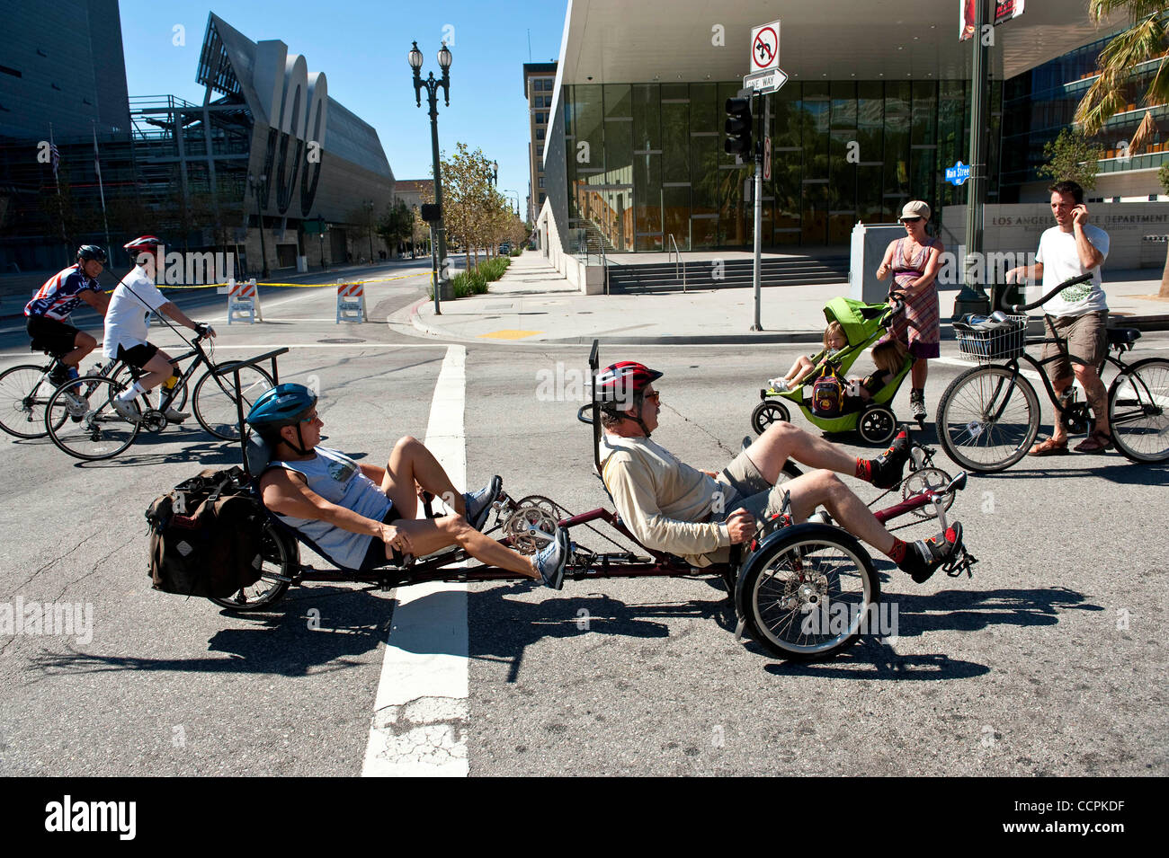 Oct. 10, 2010 - Los Angeles, CA, USA - CicLAvia, a temporary "open ...