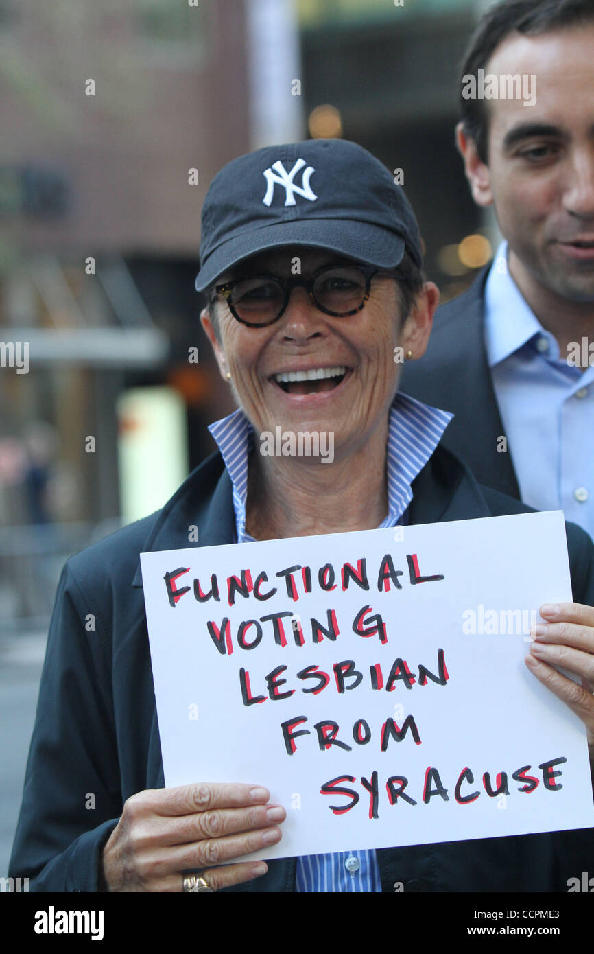 Comedian Kate Clinton at the Speaker Christine Quinn before the ...