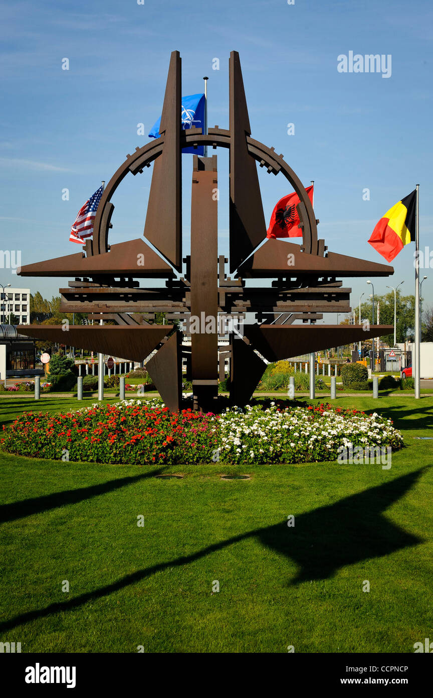 Nato headquarters brussels hi-res stock photography and images - Alamy