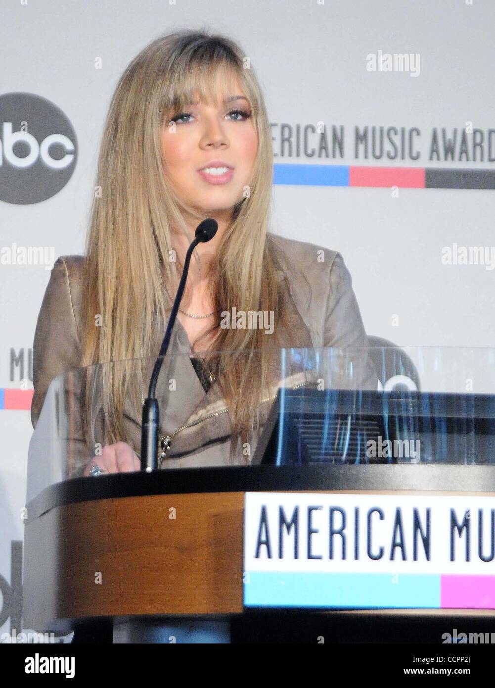 Oct. 12, 2010 - Los Angeles, California, U.S. - JANNETTE MCCURDY ...