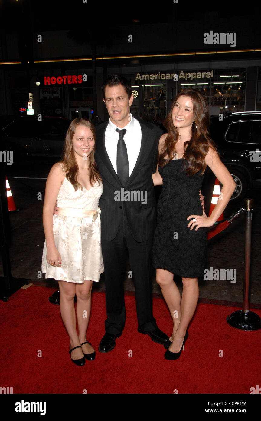 Madison clapp johnny knoxville naomi hi-res stock photography and ...