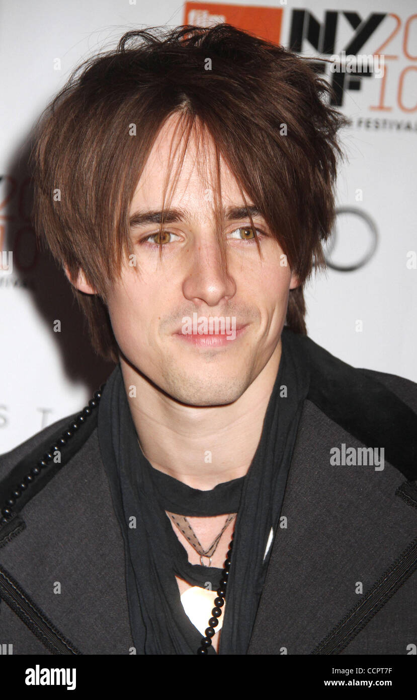 Oct. 2, 2010 - New York, New York, U.S. - Actor REEVE CARNEY attends ...