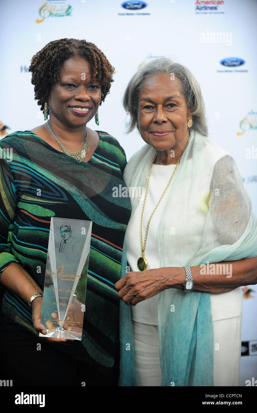 Mrs jackie robinson hi-res stock photography and images - Alamy