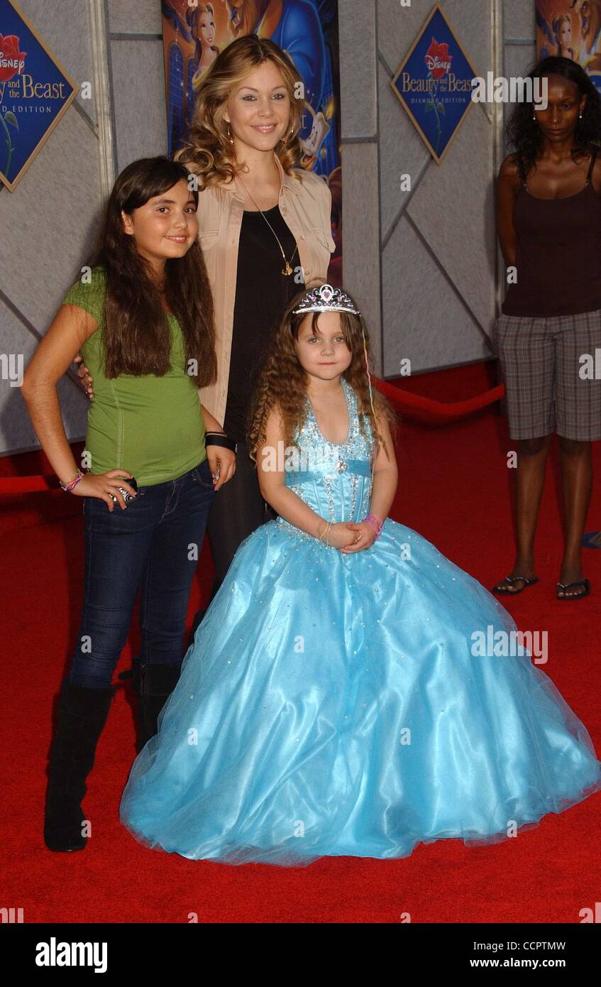 Oct. 2, 2010 - Hollywood, California, U.S. - SHANNA MOAKLER .& DTRS ...