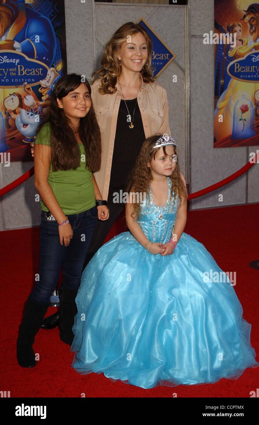 Oct. 2, 2010 - Hollywood, California, U.S. - SHANNA MOAKLER .& DTRS ...
