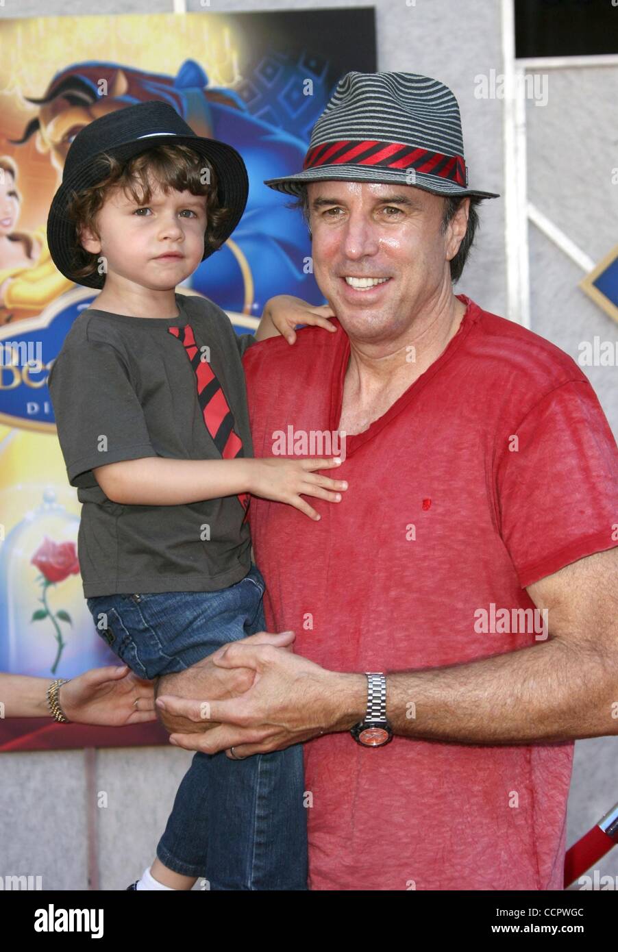 Kevin nealon and gable nealon hi-res stock photography and images - Alamy