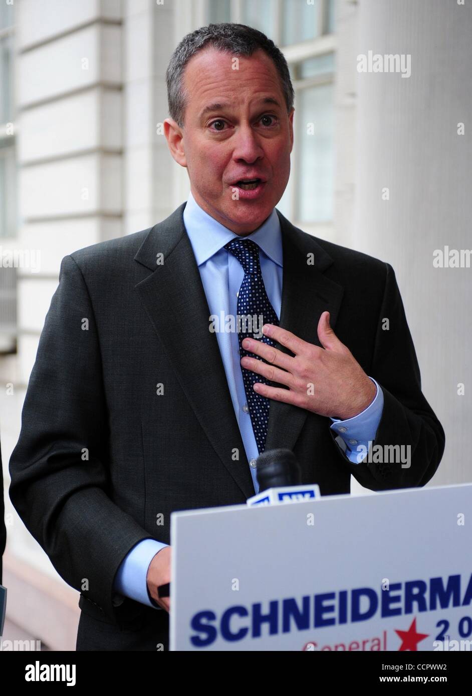 General robert abrams hi-res stock photography and images - Alamy