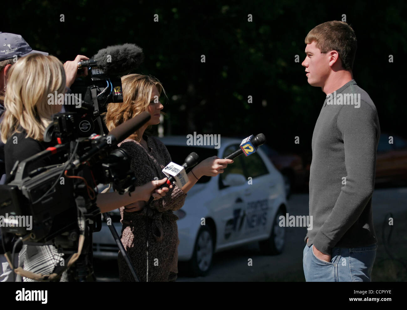 Sensationalism tv hi-res stock photography and images - Alamy
