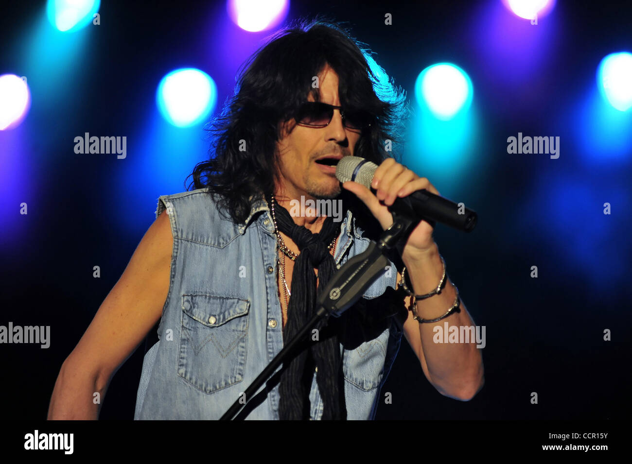 Lead Singer Kelly Hansen of the rock band Foreigner, during a live ...