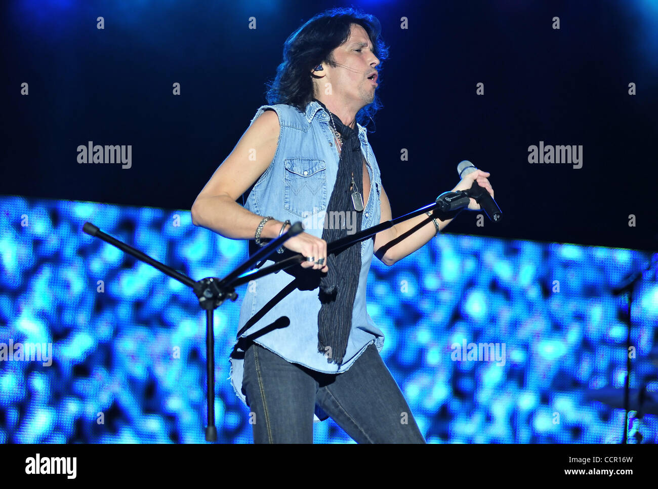Lead Singer Kelly Hansen of the rock band Foreigner, during a live ...