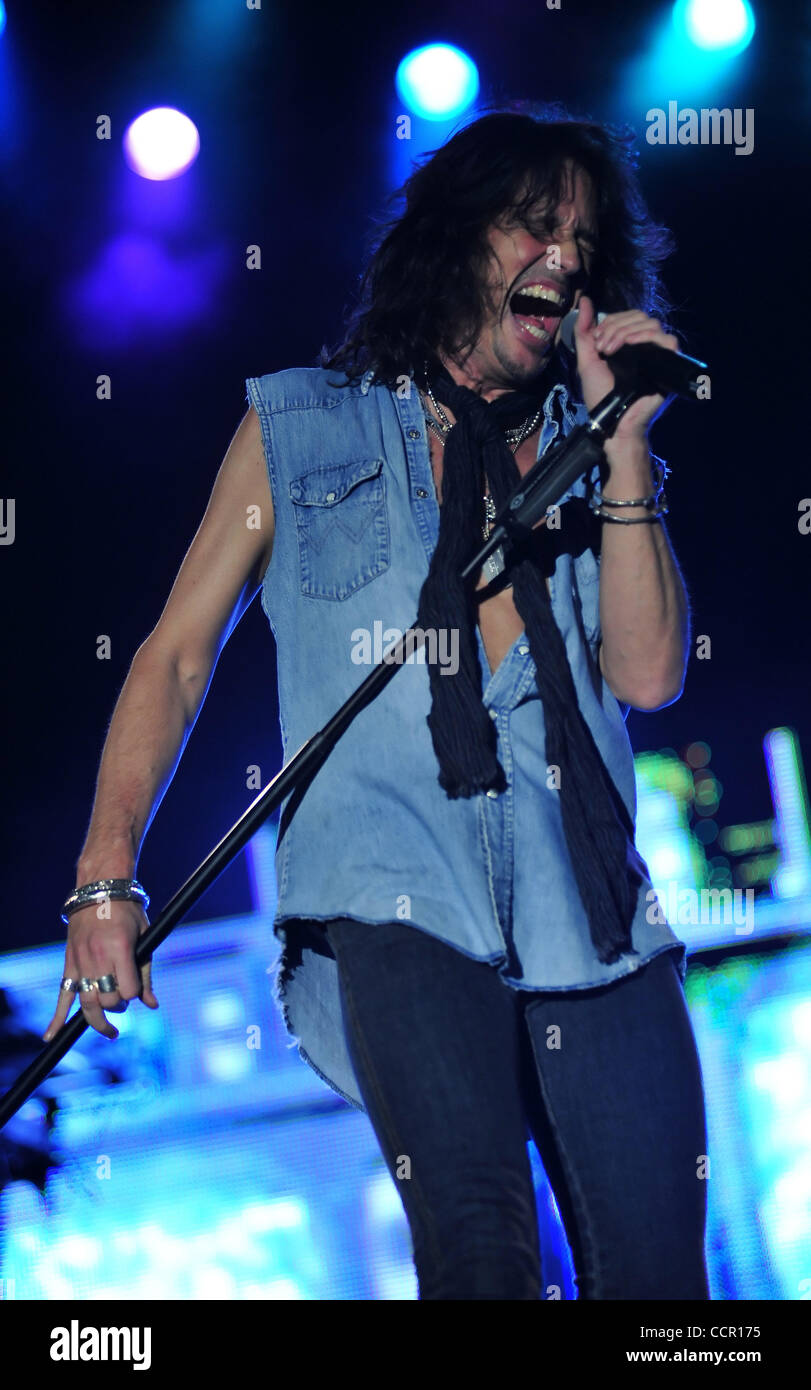 Lead Singer Kelly Hansen of the rock band Foreigner, during a live ...