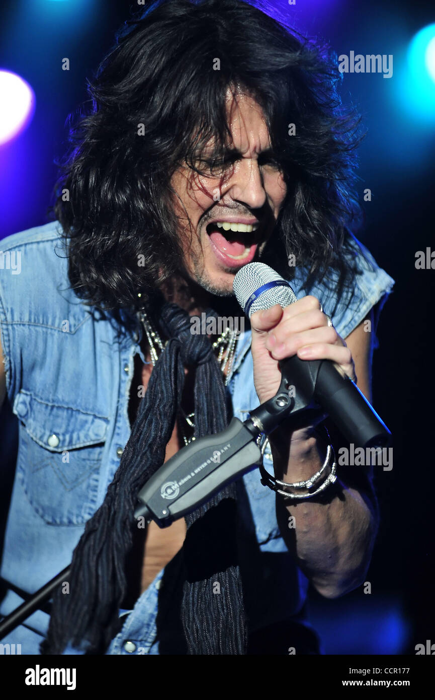Lead Singer Kelly Hansen of the rock band Foreigner, during a live ...