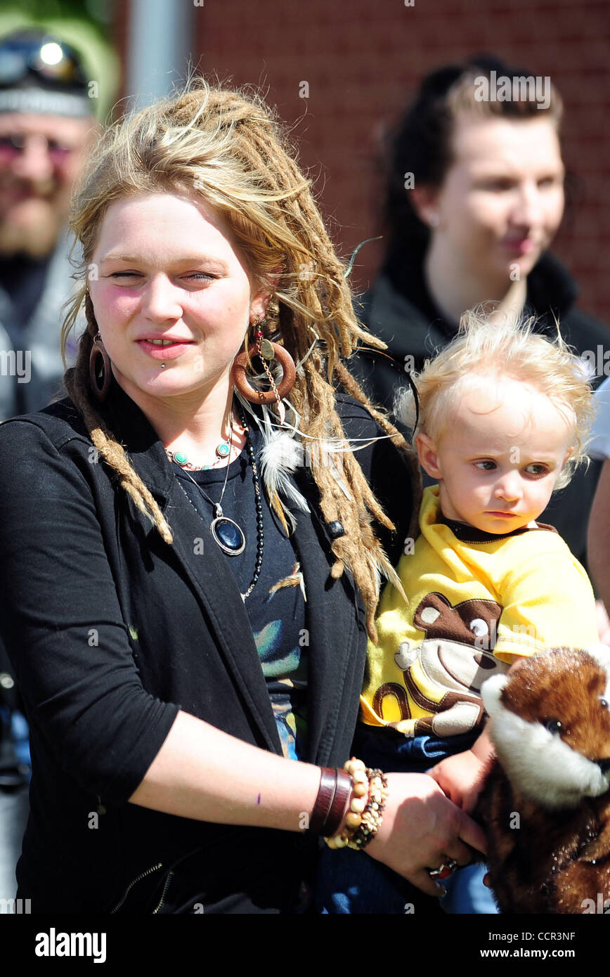 Crystal Bowersox Son