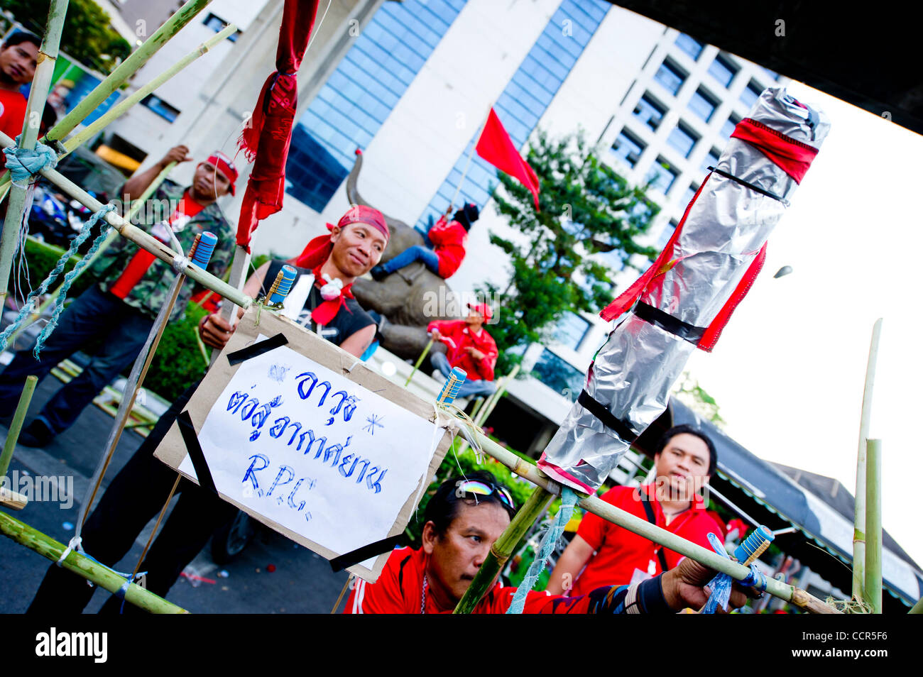 Red Shirts display their anti-aircraft weapon at protest near Silom ...