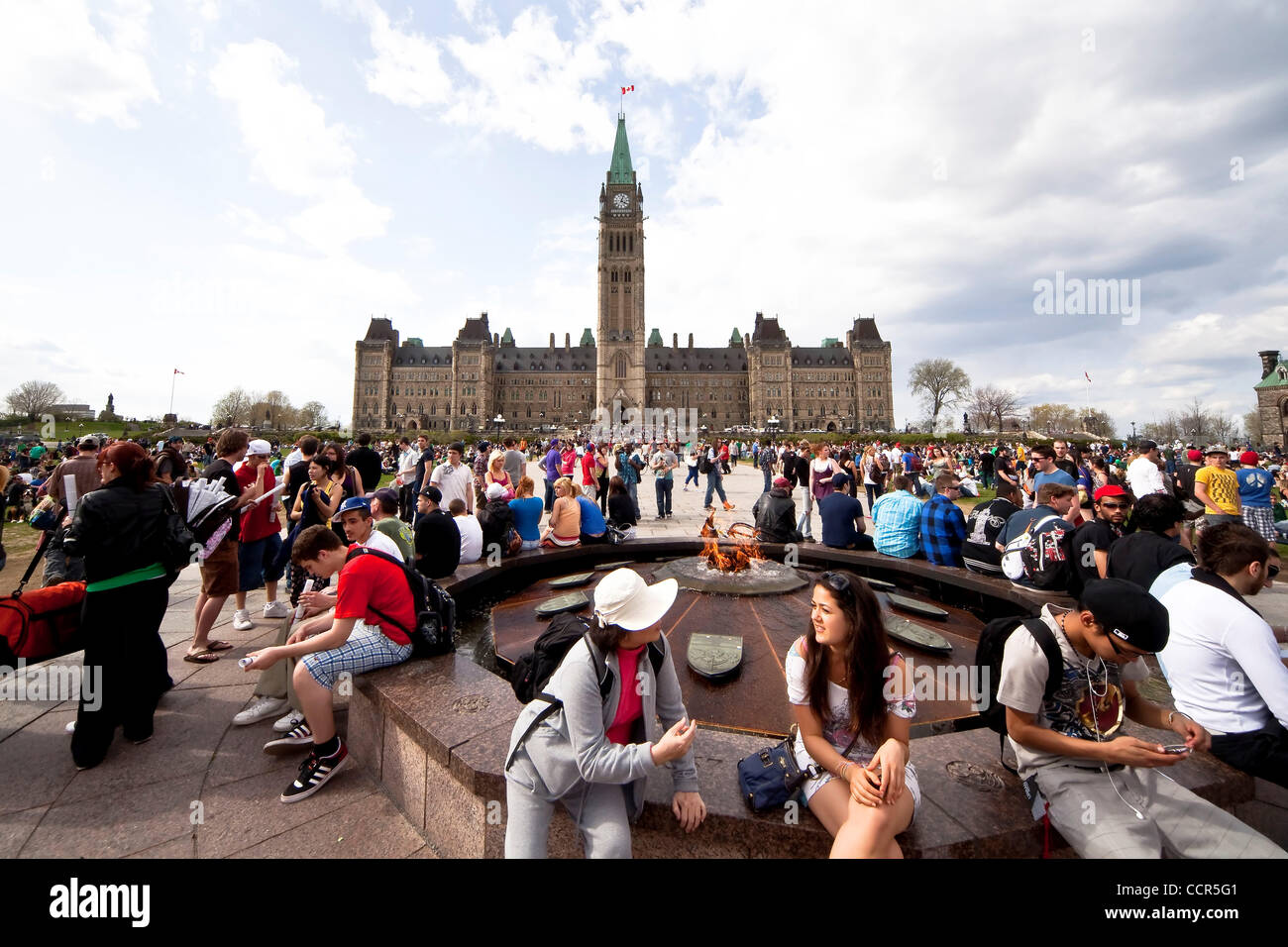 420 waldos hi-res stock photography and images - Alamy