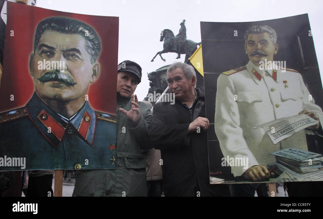 May 01, 2010 - St. Petersburg, Russia - Russian Communists use May Day ...