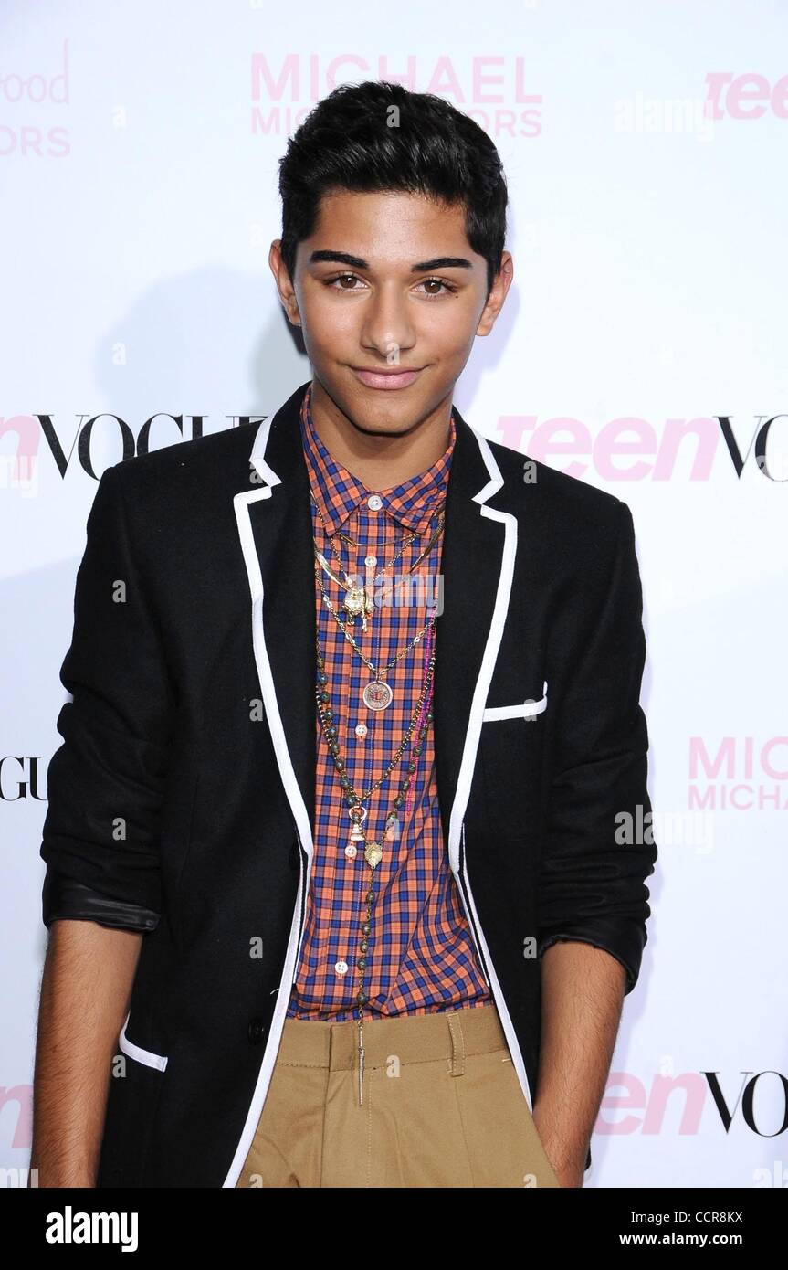 Actor mark indelicato hi-res stock photography and images - Alamy