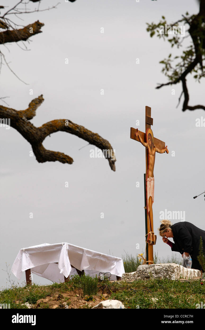 Removal of jesus from the cross hi-res stock photography and images - Alamy