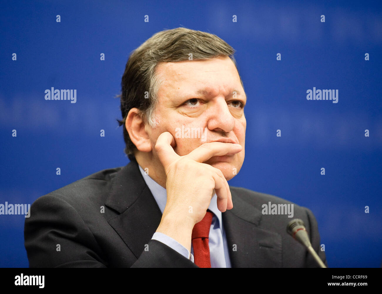 Truth from the media hi-res stock photography and images - Alamy